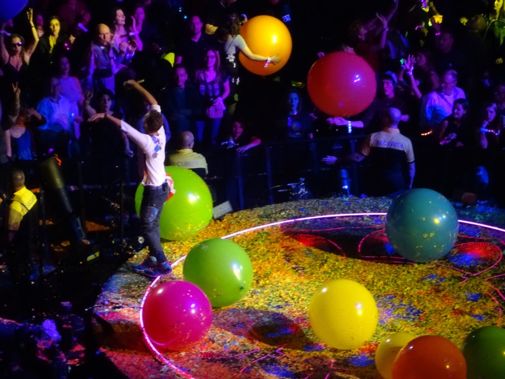 A Head Full of Coldplay – In Search of Rock Gods