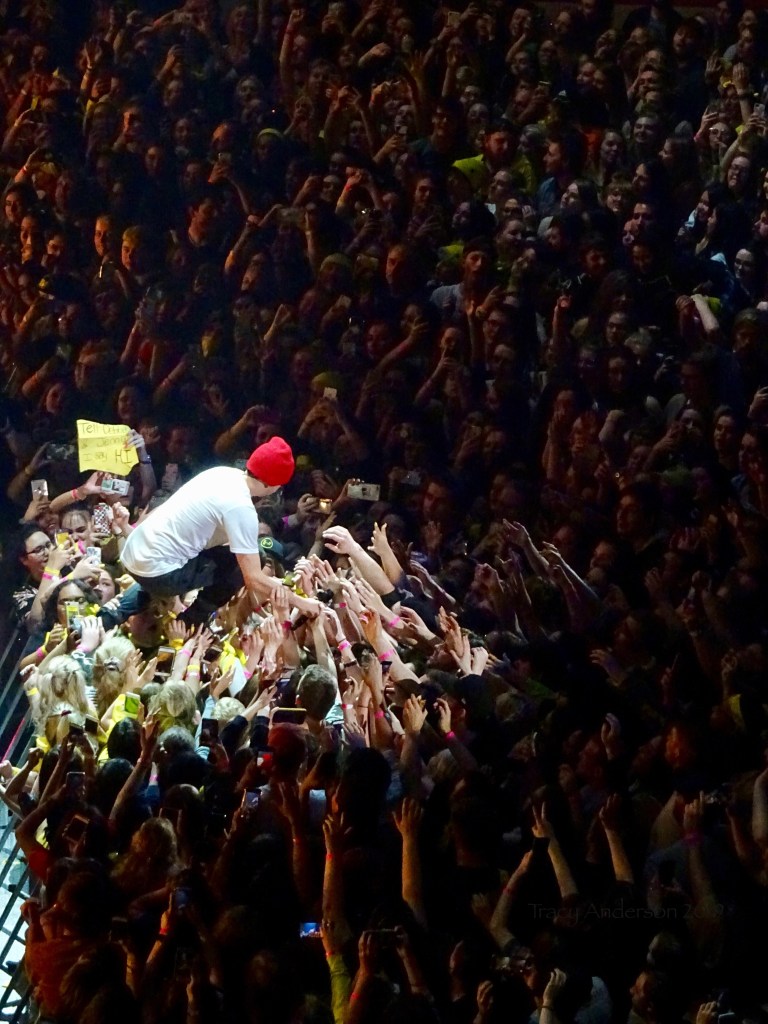 Twenty One Pilots Bandito Tour: First Concerts and Passing Torches – In ...