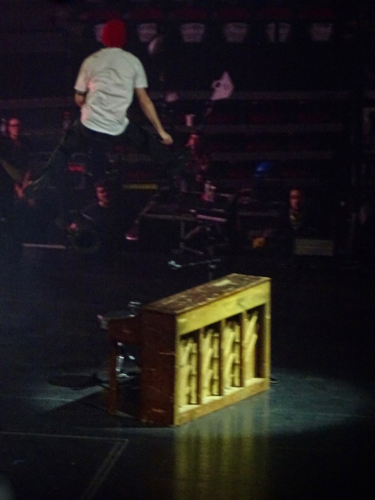 Twenty One Pilots Bandito Tour: First Concerts and Passing Torches – In ...